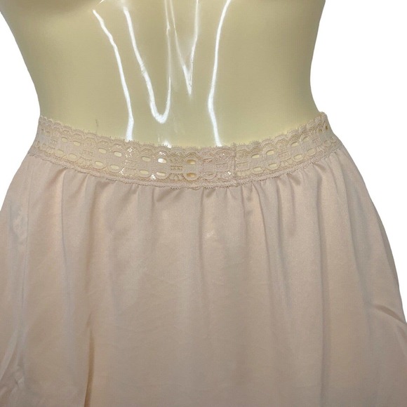 Olga | Intimates & Sleepwear | Vintage Olga Slip Womens Small Secret ...